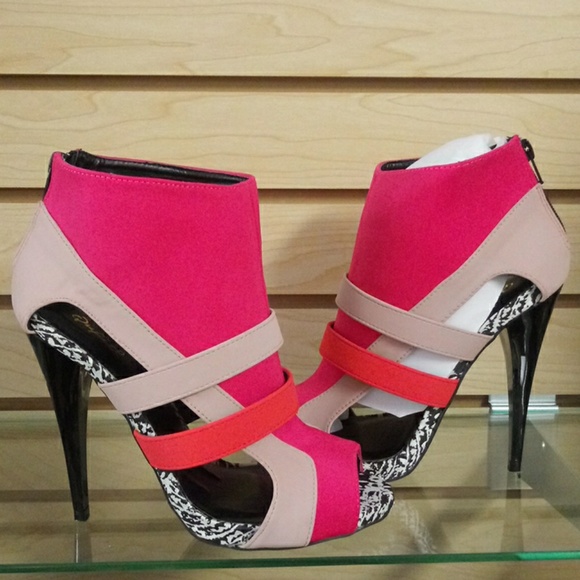 Qupid | Shoes | Ankle Booties | Poshmark